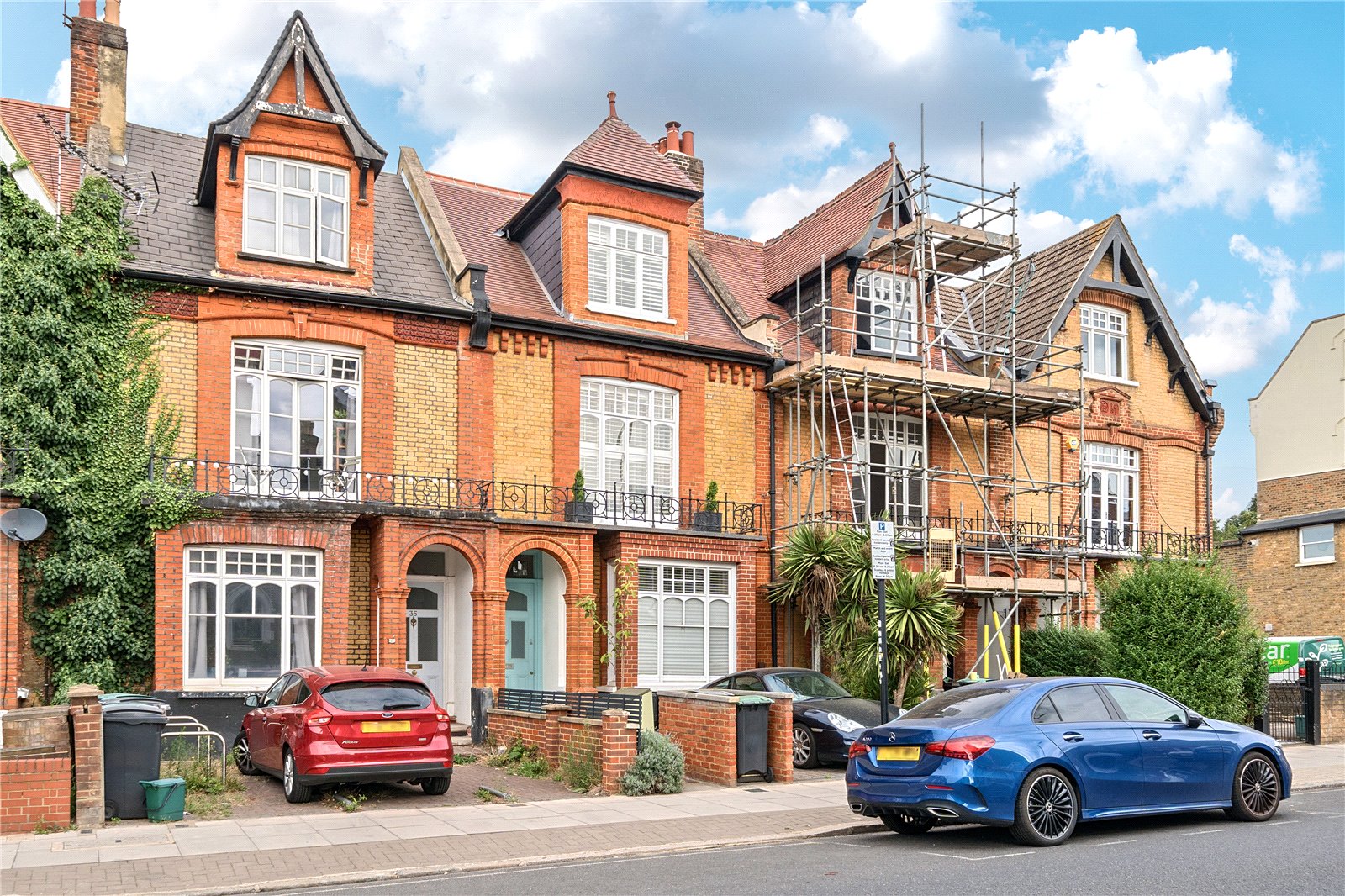 CRE250173 - Stapleton Hall Road - Tatlers Estate Agents